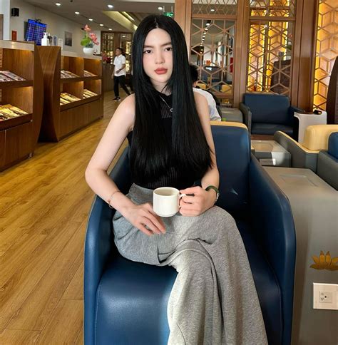 Chi M Ng Ng Nhan S C Hotgirl Chu Thanh Huy N B N G I Quang H I