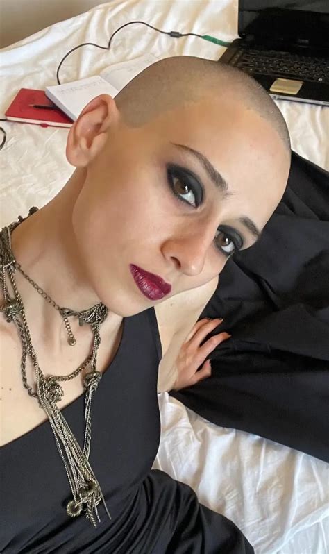 Pin By Don Amecho On Baldgurlz Short Hair Styles Shaved Girls Hair