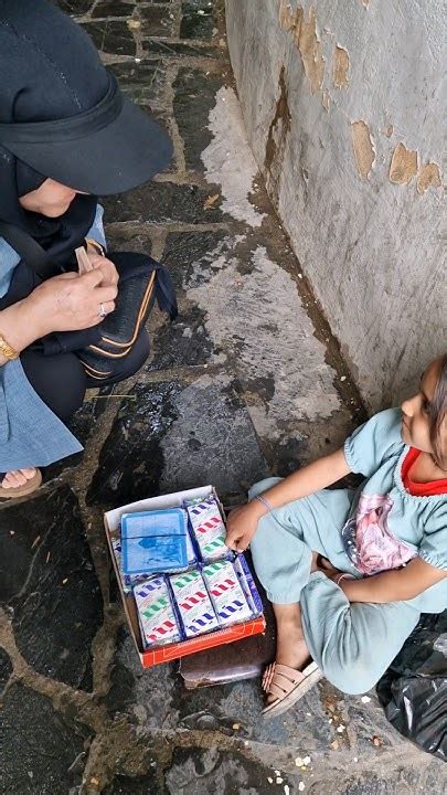 همدلی دختر افغان ایران 🤩 ️ Youtube