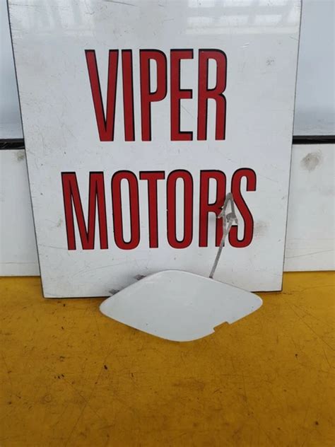 Vauxhall Astra J Mk6 Pre Facelift Front Bumper Towing Eye Cover Cap