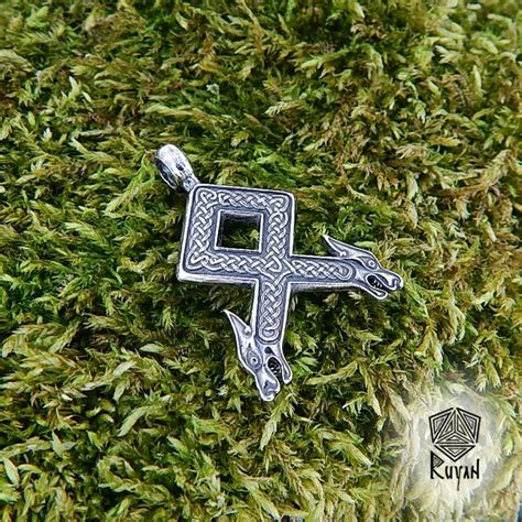 Odal Rune Pendant Othala Ruyan