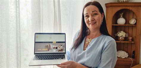 Cherbourg En Cotentin Stéphanie Bertault Une Artiste Connectée