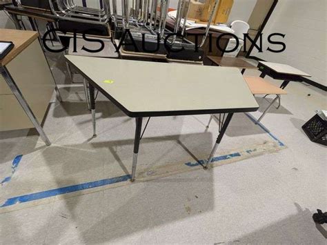 Classroom Tables Cis Auctions