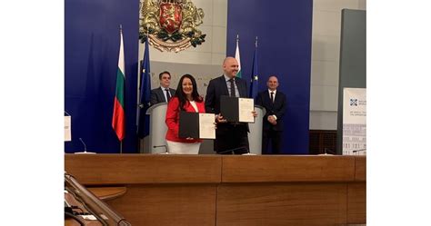 ББР и ЕИБ подписаха споразумение 175 млн евро тръгват към малкия и среден бизнес