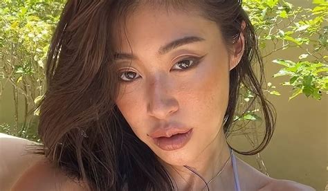 รวมรูปภาพของ ยิปซี คีรติ เปิดภาพทริปพักผ่อนทะเลภูเก็ต คลิปนุ่งบิกินี่อาบแดดฉ่ำมาก รูปที่ 9 จาก 32