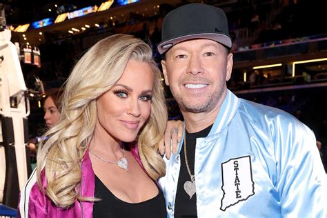 Jenny Mccarthy On Romantic Gesture Donnie Wahlberg Has Done For 10 Years
