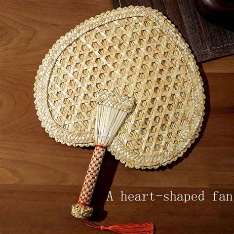 1pc Hand Woven Big Leaf Fan Summer Hand Cranked Straw Fan Summer