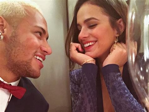 Neymar E Bruna Marquezine Numa Escapadela Romântica De 24 Horas