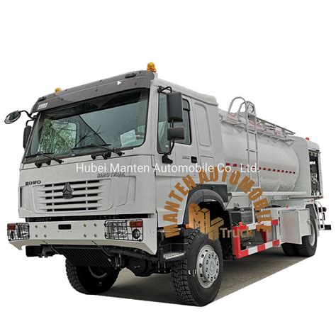 Sinotruk 371hp 4x4 3000liters Mobile Engine Oil Refilling Tanker Truck With Air Compressor
