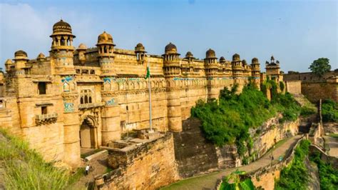 Khám Phá Pháo đài Gwalior Viên Ngọc Quý Của Ấn Độ