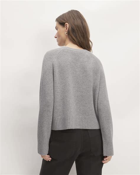The Cashmere Boxy Crew Sweater Heathered Grey Everlane