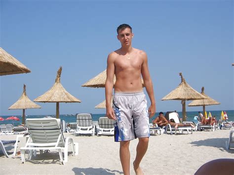 Couples At The Beach 7691