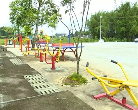 广场休闲设施有哪些 广场设施有什么 最吸引人的摆摊游戏 大山谷图库