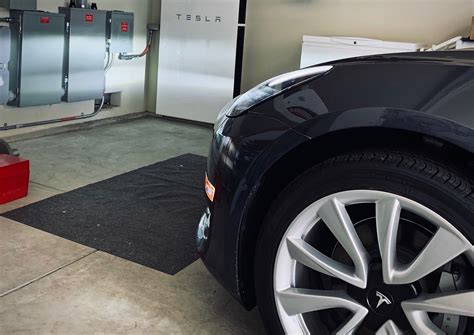 Tesla Powerwall Smarter Integration With Vehicle Charging Hinted At In Api Code