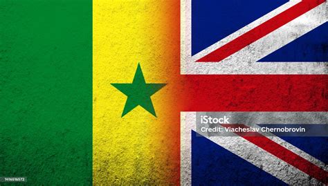 영국의 국기 유니온 잭과 세네갈 국기의 공화국 그런 지 배경 0명에 대한 스톡 벡터 아트 및 기타 이미지 0명 고풍스런 국기 Istock