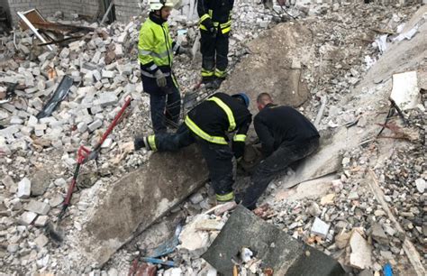 დონეცკის ოლქში ნანგრევებიდან 34 ცხედარი გამოიტანეს მათ შორის 9 წლის ბავშვია Batumelebi