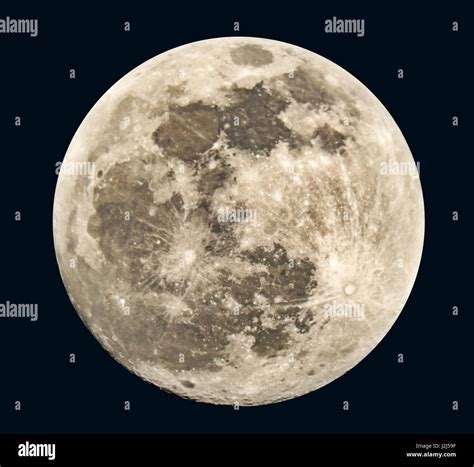 La Luna Piena Immagini E Fotografie Stock Ad Alta Risoluzione Alamy