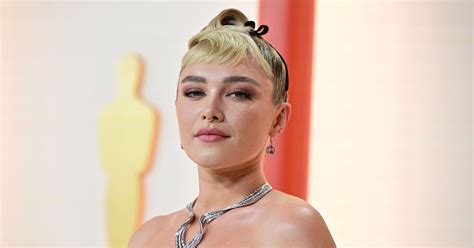 Florence Pughs Faux Bangs At The Oscars 2023 Popsugar Beauty