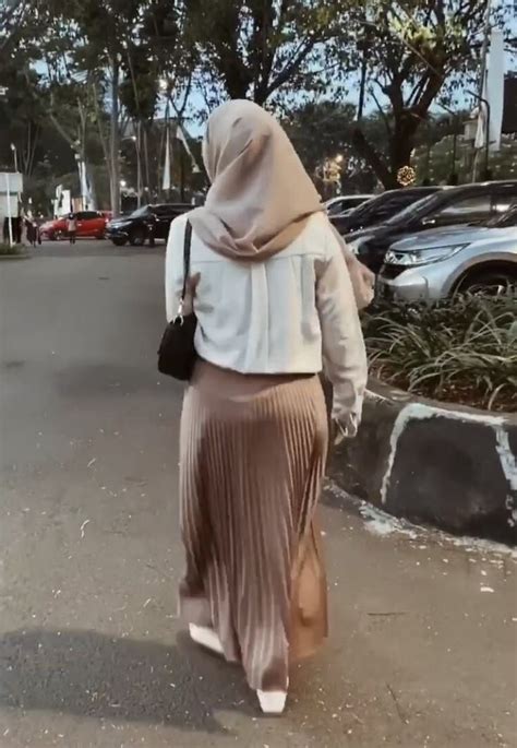 Пин на доске Pleated Fashion