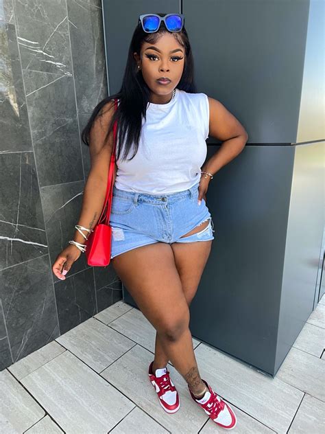 Pin On Dunks Outfits