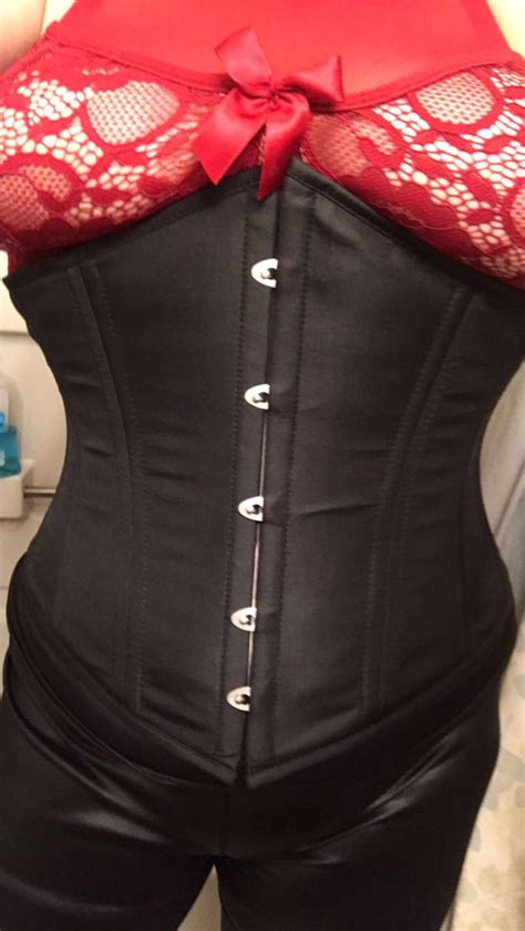 My New Corset Arrived Scrolller