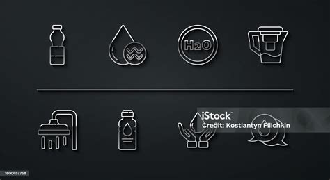 세트 라인 물병 샤워 헤드 필터가 있는 물병 손 씻기 비누 깨끗한 아쿠아 재활용 말풍선 떨어뜨리기 및 H2o 아이콘의 화학식 벡터 건강한 생활방식에 대한 스톡 벡터 아트 및