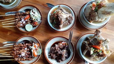 Sop Dan Sate Sapi Pak Bayu Smk Bina Harapan