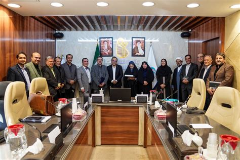 مراسم تکریم و معارفه معاون توسعه دانشگاه علوم پزشکی ایران برگزار شد