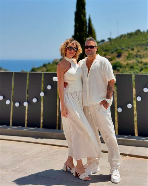 ‎روناک رضوانی‎ ‎ایران که بودیم قرار بود یه جشن خیلی قشنگ برای تعیین