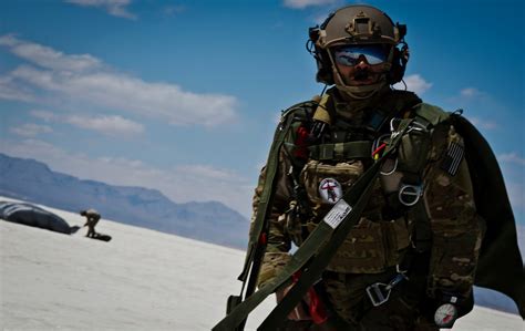 33 Gorgeous Photos Captured By The Us Air Force Maiden On The Midway