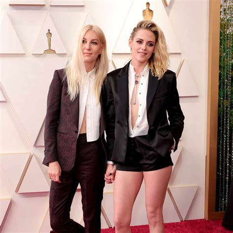 All Of The Details On Kristen Stewart And Dylan Meyers Intimate Wedding