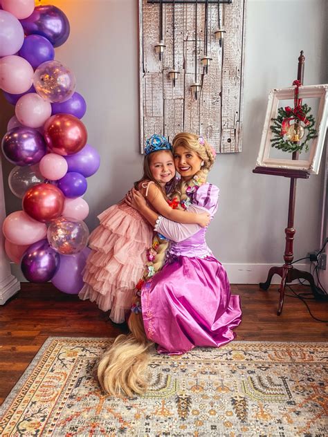 Meet Annabelle Himes Of Heroes And Tiaras Voyage Ohio Magazine