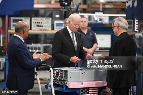 Ibm Quantum Computer Photos And Premium High Res Pictures Getty Images