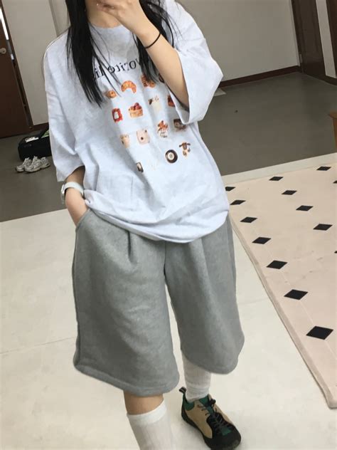 버뮤다 핀턱 트레이닝 팬츠