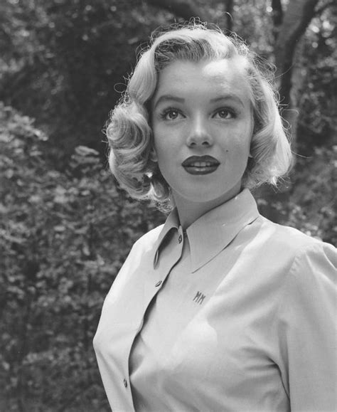 Sexy Marilyn Monroe Photoshoot Hottest Pictures Wallpapers