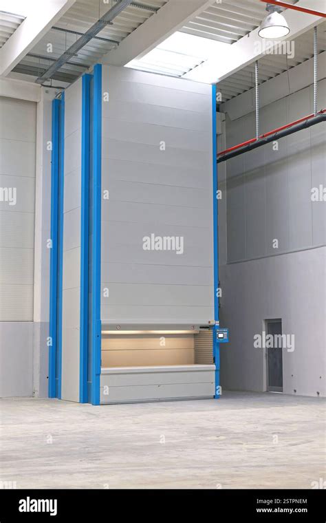 Vertical Rotating Carousel Storage Shelf In Distribution Warehouse