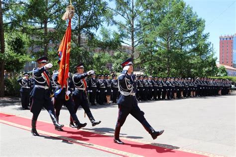 Цагдаагийн алба хаагчдад цол шагнал гардууллаа