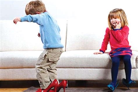 آیا اسباب‌بازی را باید متناسب با جنسیت کودک انتخاب کنیم؟ ایرنا زندگی