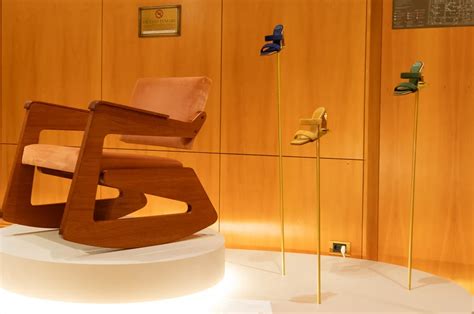 Alexandre Birman Hat Eine Kapsel Mit Architekturschuhen Herausgebracht