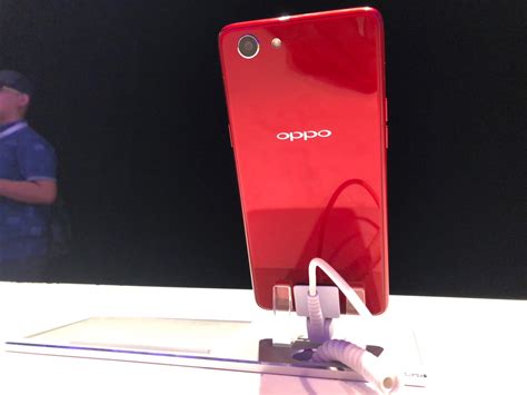 Oppo F Youth Hadir Membawa Keunggulan Oppo F Lantas Apa Bedanya