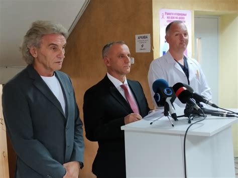 Се зголемуваат платите на здравствените работници потпишан анексот кон колективниот договор