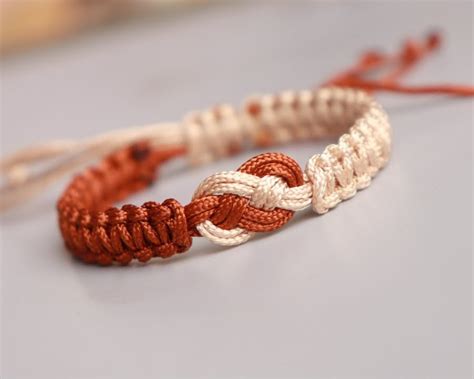 Beginners Guide How To Make Macrame Bracelets At Home Jewelryonlight
