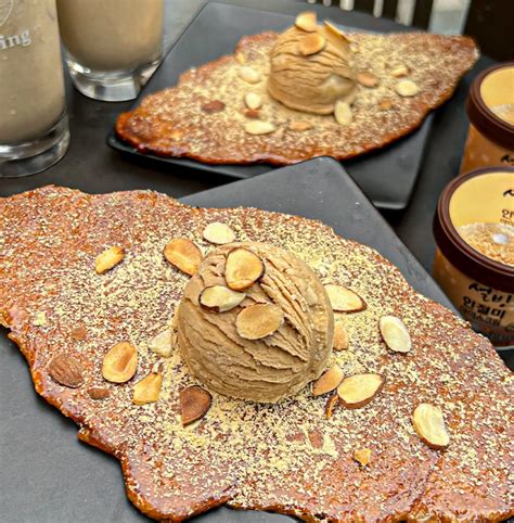 Db On Twitter Rt Ccxxnks1 설빙 인절미 빙수 10주년 기념 신메뉴 2종 설빙 빙수와 인절미크룽지 진짜 개 존맛이라캅니다 크룽지가 미친거같음