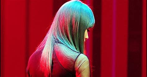 포토 송지은 숨막히는 뒤태