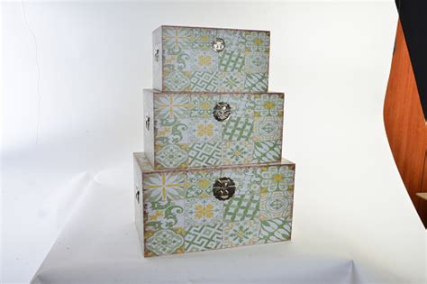 선물 상자 이랑 호화 스러운 선물 상자큰 정연 한 편평한 포장 장식적인 트럼프 패 나무로 되는 선물 상자 케이스 0명에 대한 스톡 사진 및 기타 이미지 Istock