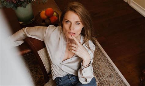 Ольга Фреймут затосковала дома по 15 летней дочери уехавшей в Лос Анджелес Злата