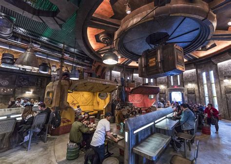 Star Wars Land A Food And Drink Photo Guide To Galaxys Edge Polygon