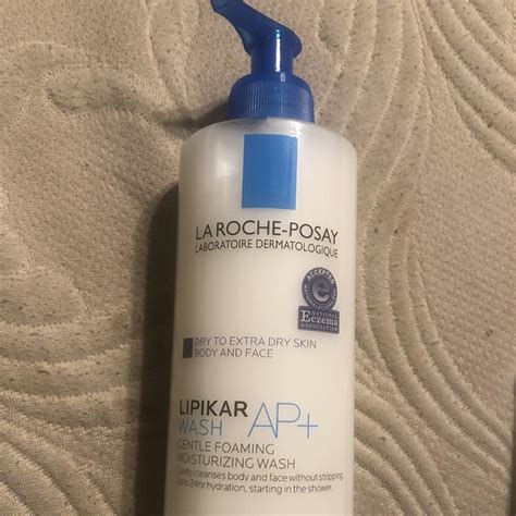 La Roche Posay Gentle Foaming And Moisturizing Wash Depop