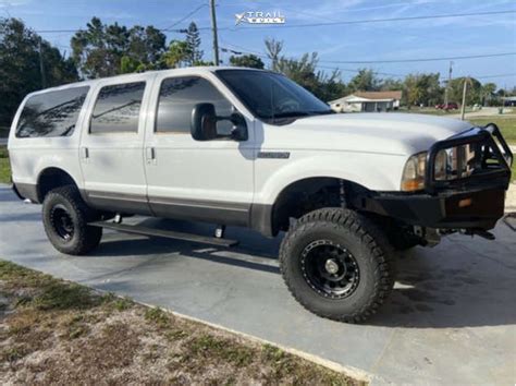 2001 Ford Excursion Wheel Offset Aggressive 1 Outside Fender