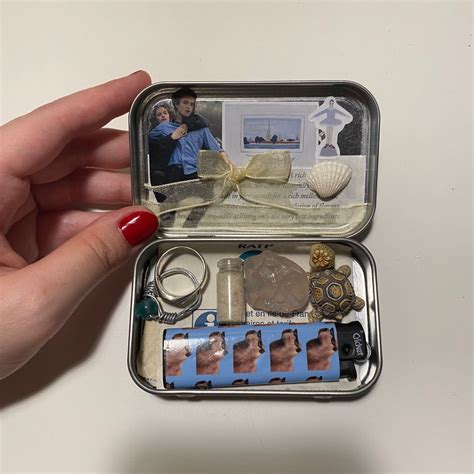 Altoid wallet в 2024 г | Сделать кошелек, Маленькие коробки, Жестяные ...